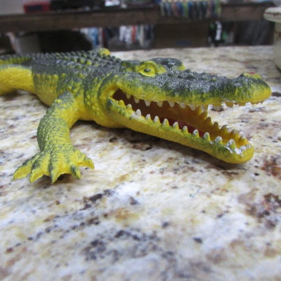 Source Unknown | Other | Vintage 4 Pvc Alligator Rubber Great Treasure ...